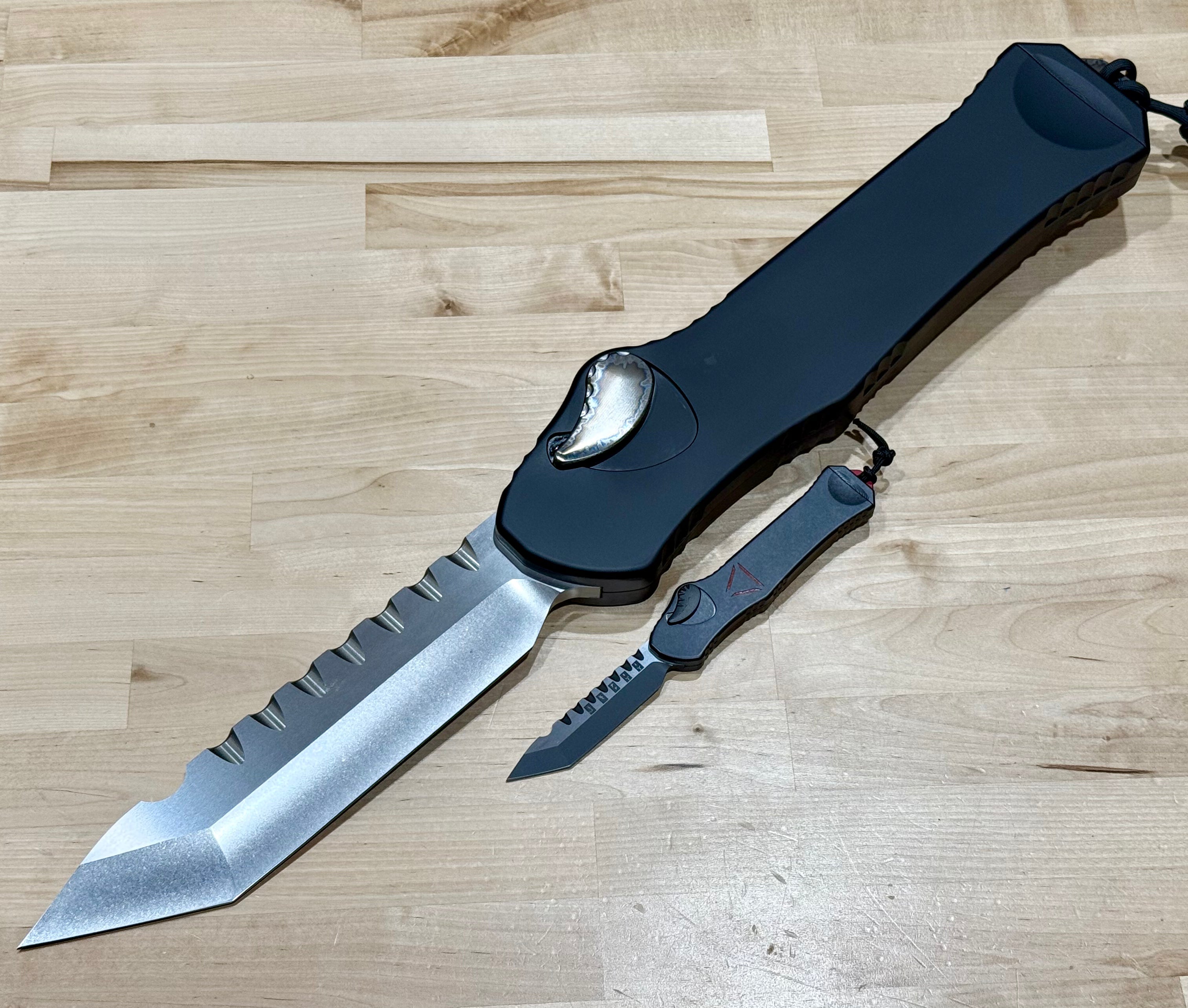 Heretic Giant Hydra 3X Hand Ground Custom Black Aluminum Handle & Ston