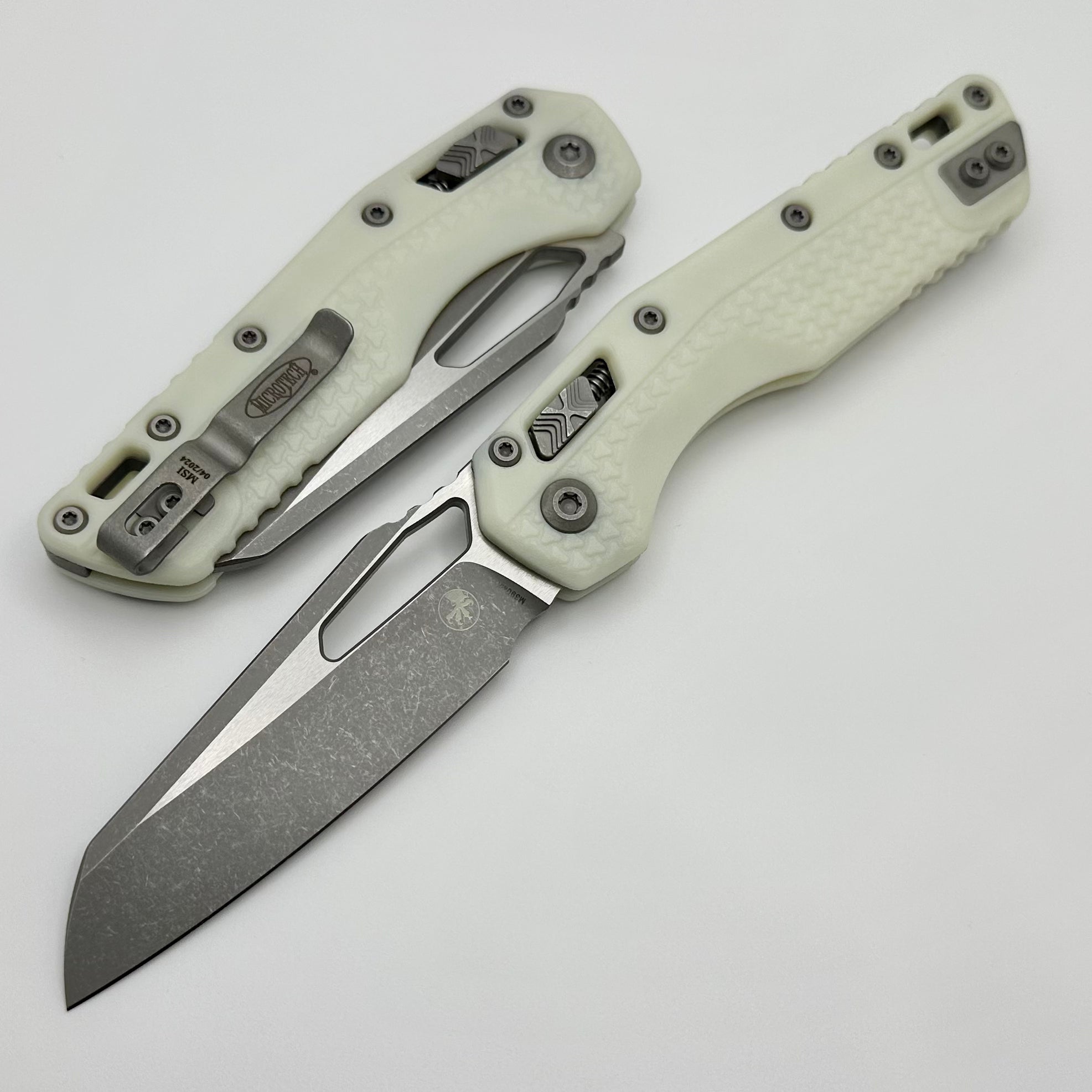 Microtech Knives MSI RAM LOK White Polymer & M390MK Apocalyptic Standa
