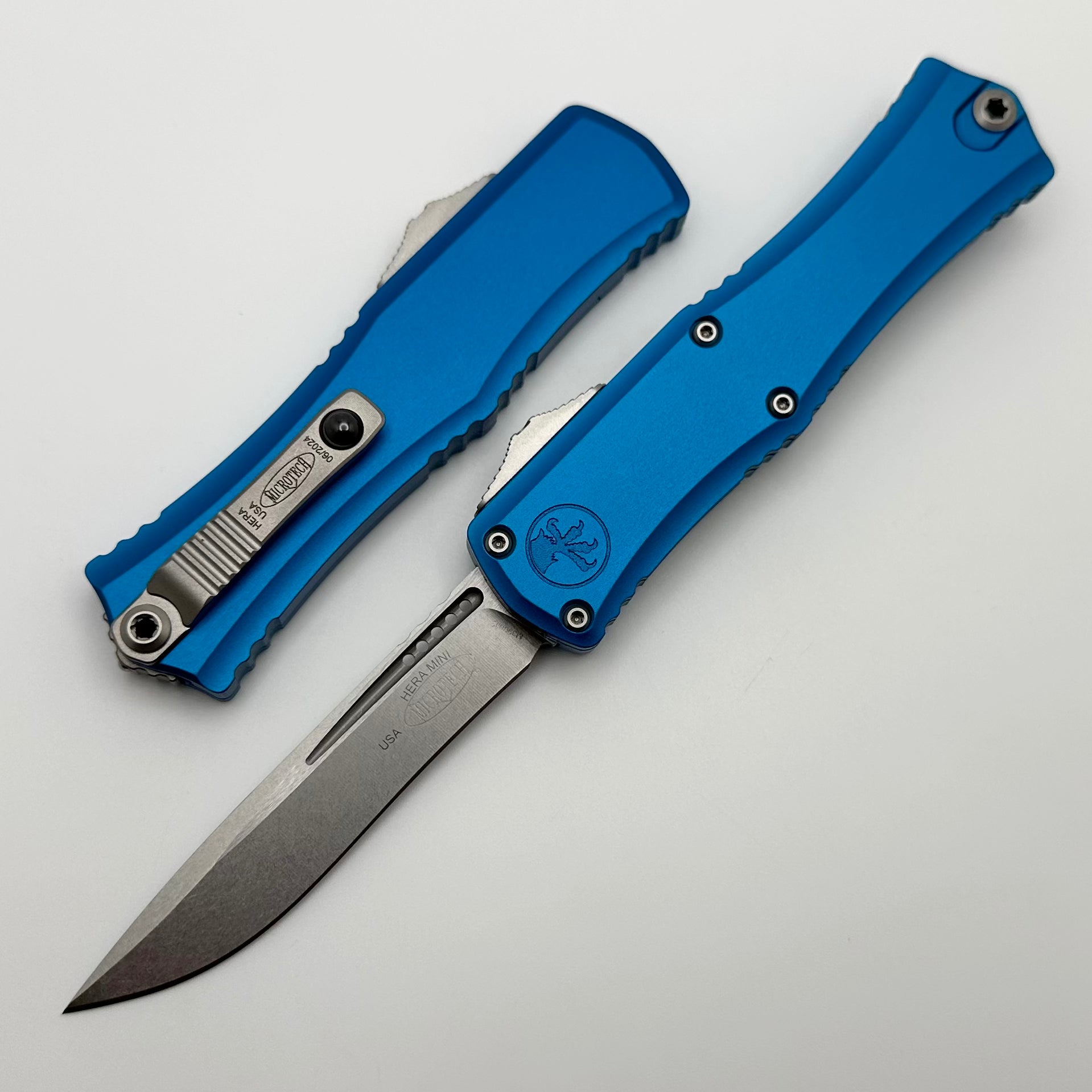 Microtech Knives Mini Hera Stonewash Recurve M390MK w/ Blue Handle 170
