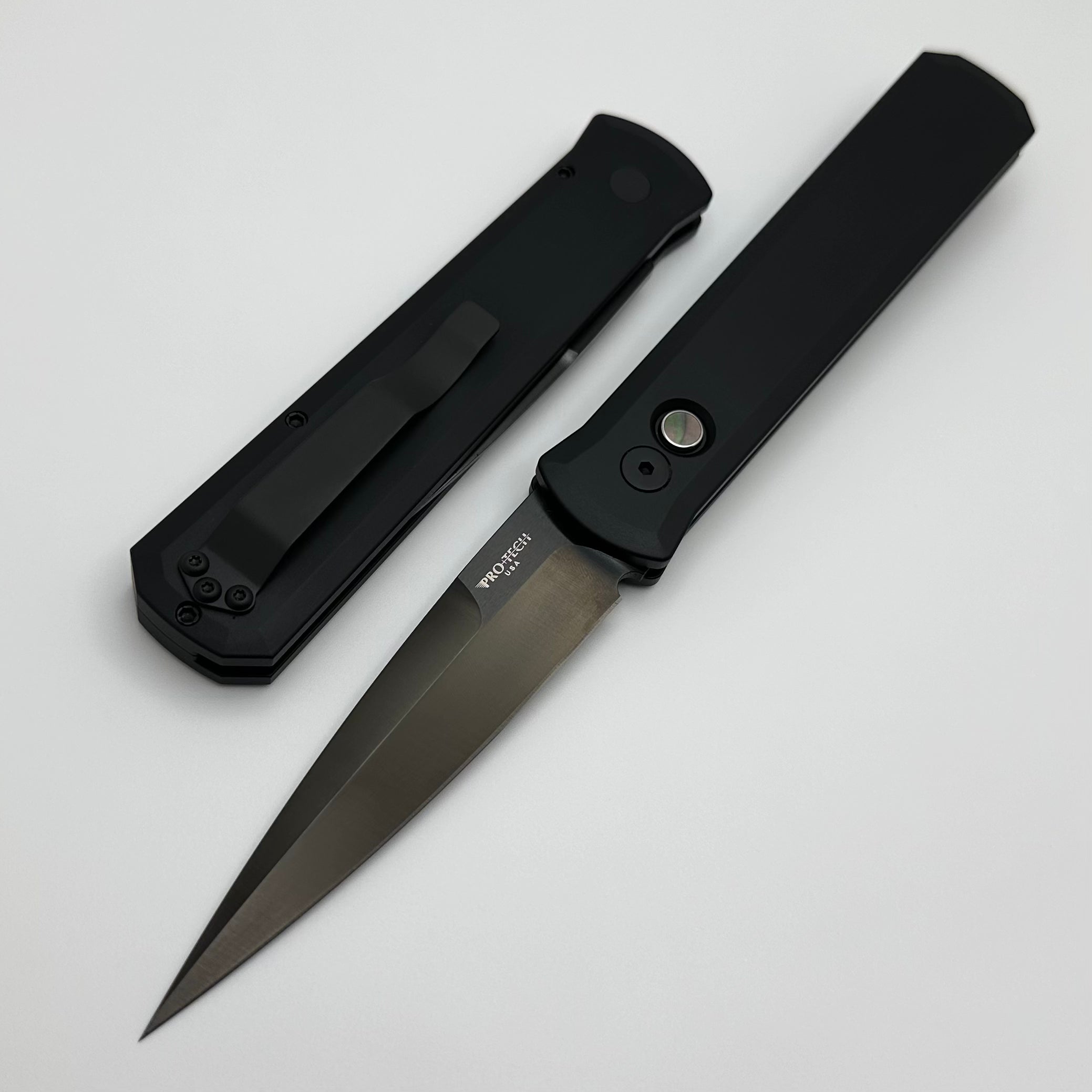 Pro-Tech Godfather Dark Edition w/ Black Handle & DLC 154-CM Blade 921