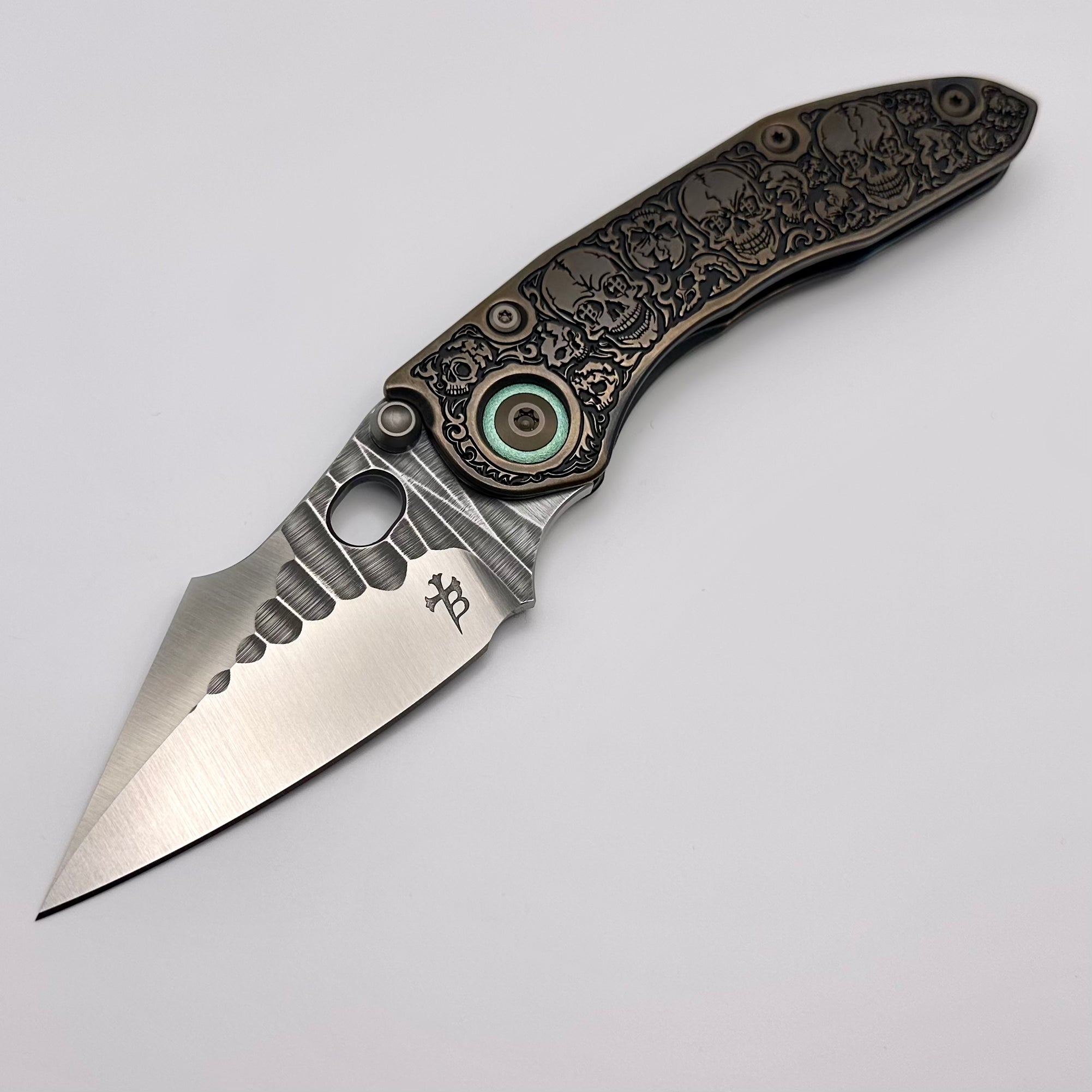 Borka Blades & Bond Knives Skulls Stitch w/ Green Pivot Collars & Rock