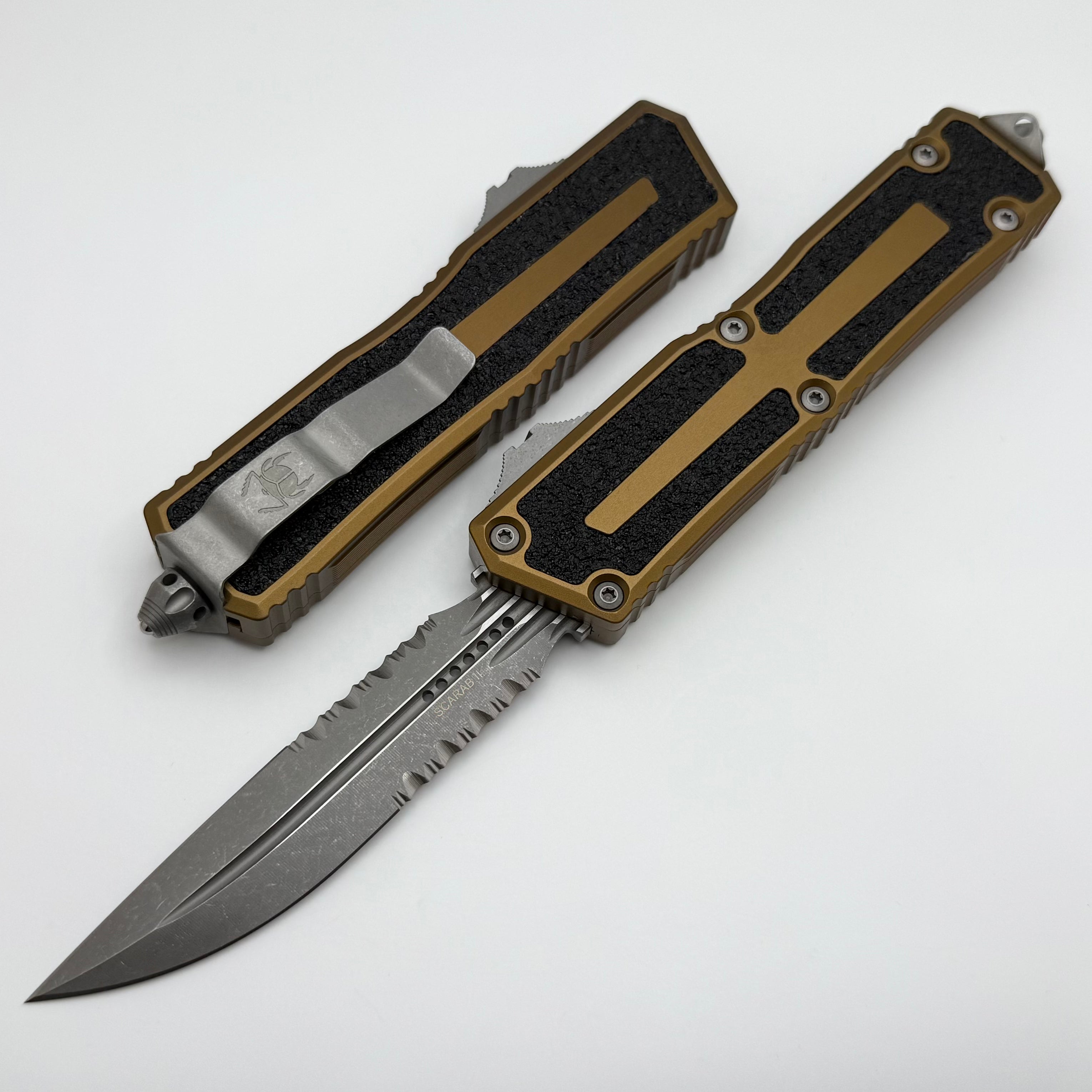 Microtech Scarab 2 Gen 3 Tan Handles w/ D/E-S Apocalyptic Part Serrate