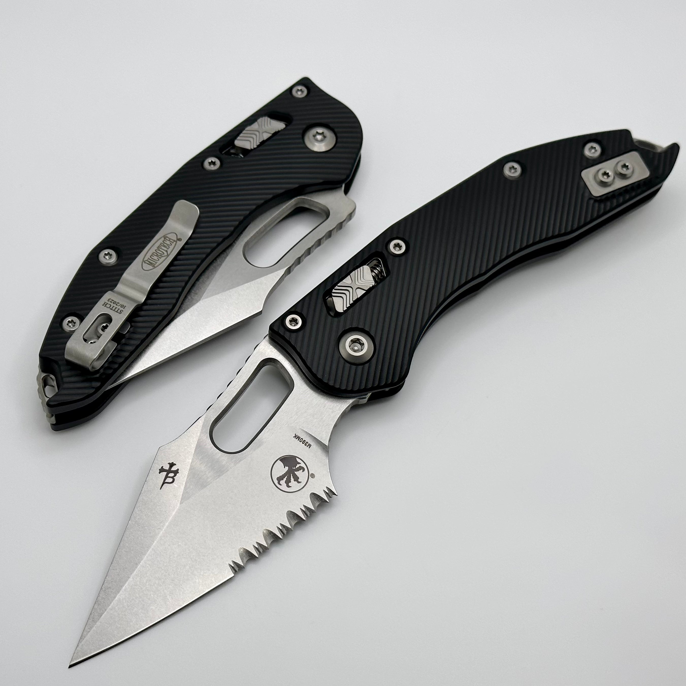 Microtech Knives Manual Stitch RAM LOK Fluted Black Aluminum & Partial