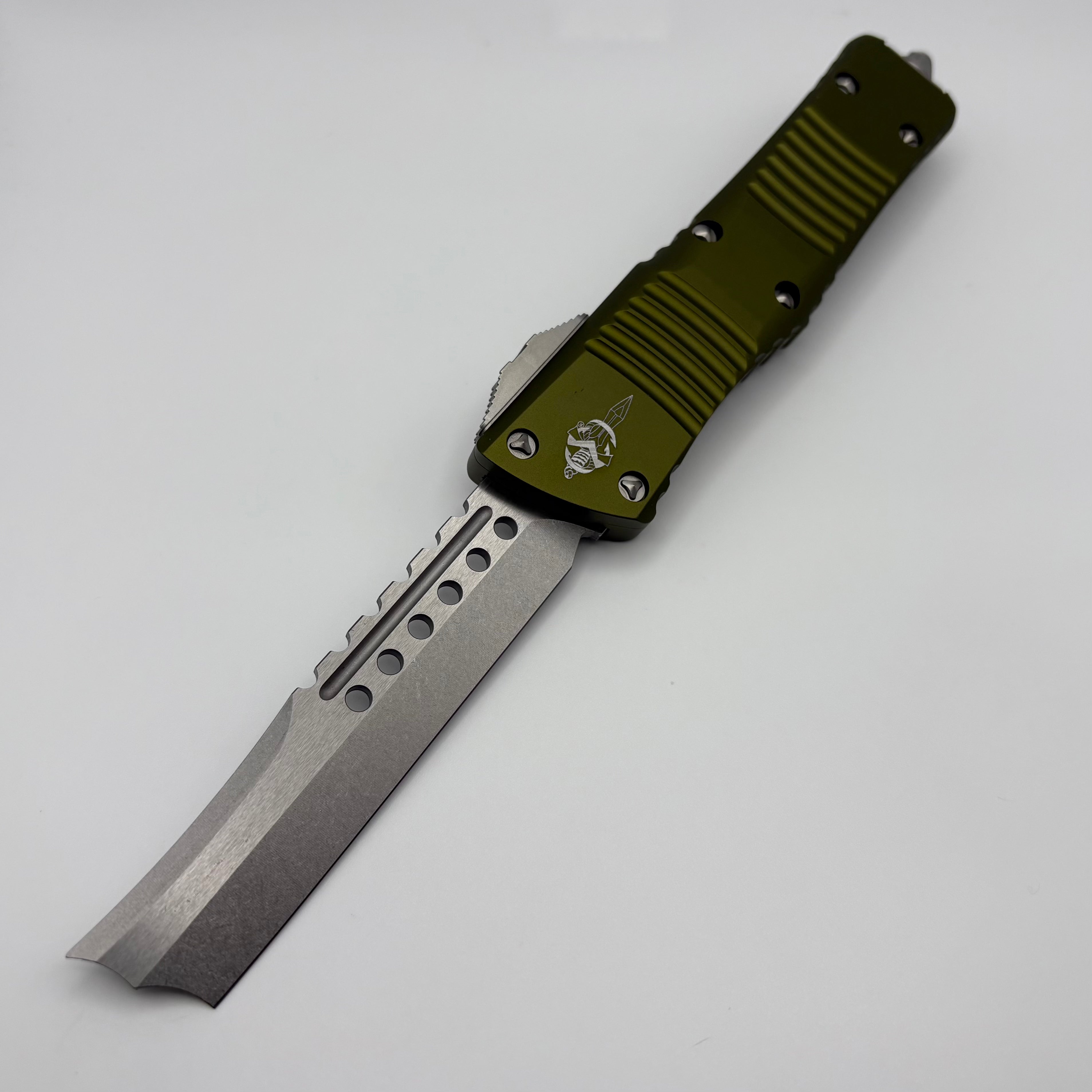 Pre-Owned Microtech Combat Troodon Hellhound Straight Razor Stonewash
