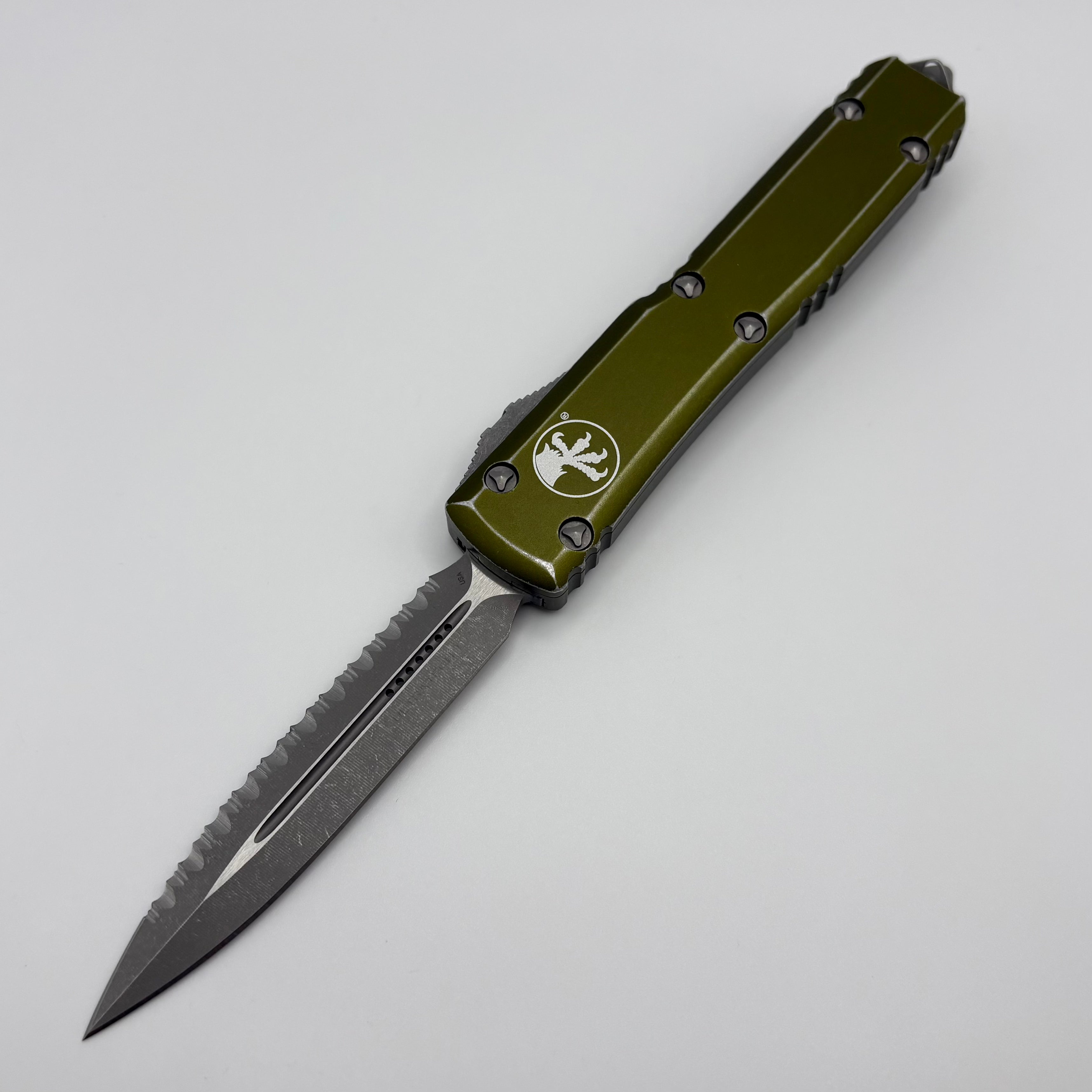 Pre-Owned Microtech Ultratech Double Edge Apocalyptic Full Serrated