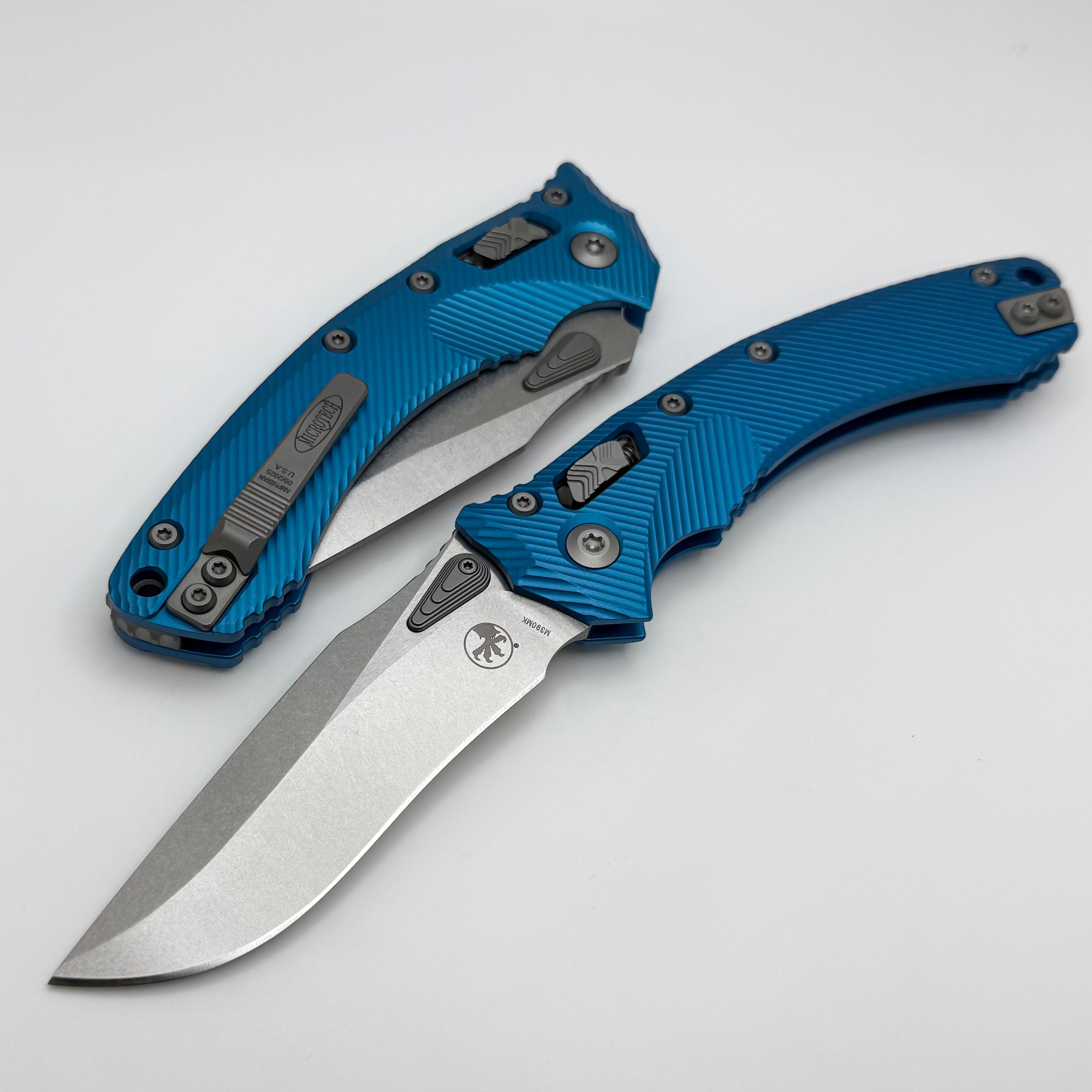 Microtech Amphibian RAM LOK Blue Fluted Aluminum & Stonewash M390MK 13