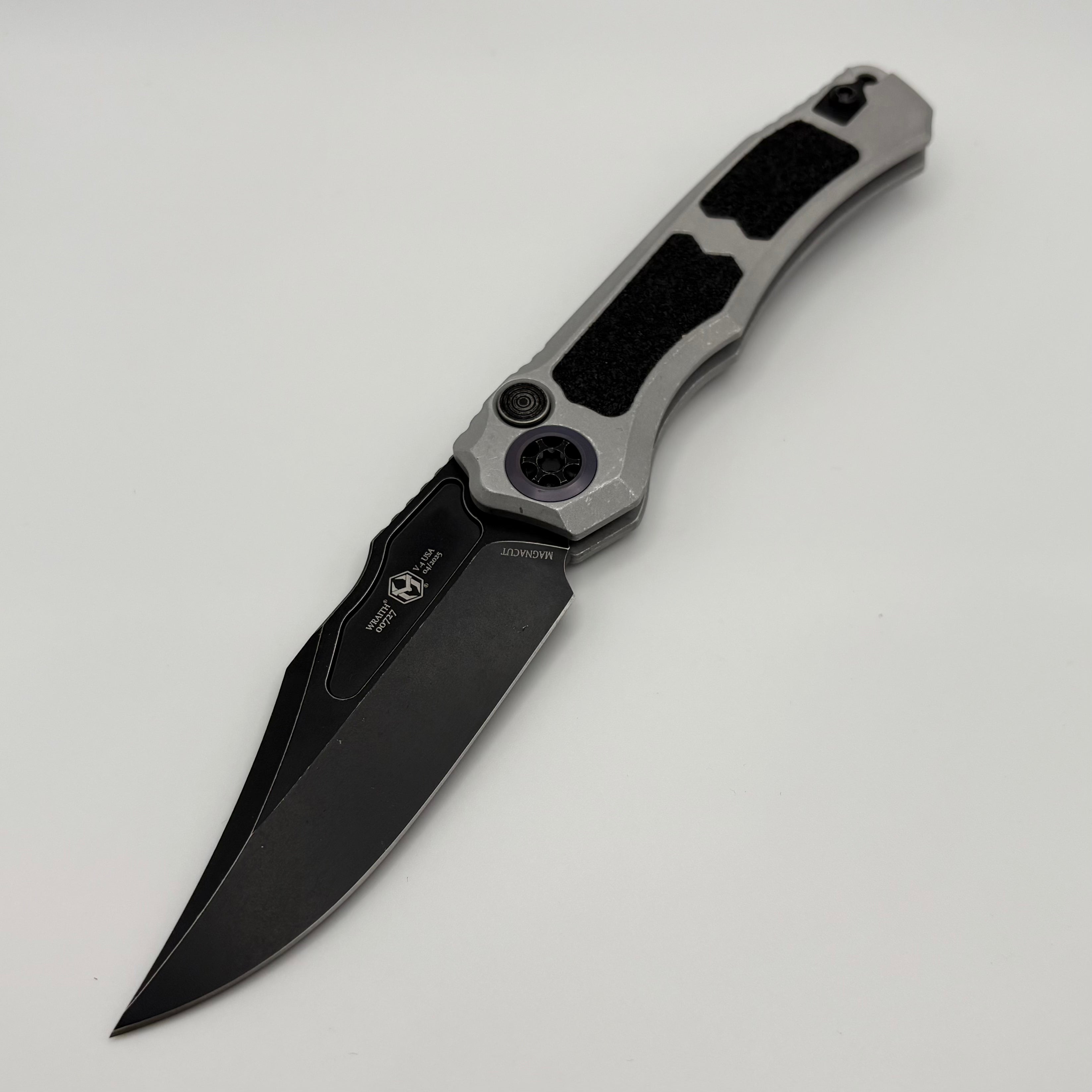 Pre-Owned Heretic Knives Wraith Auto V4 w/ Blizzard Handle & Battlewor