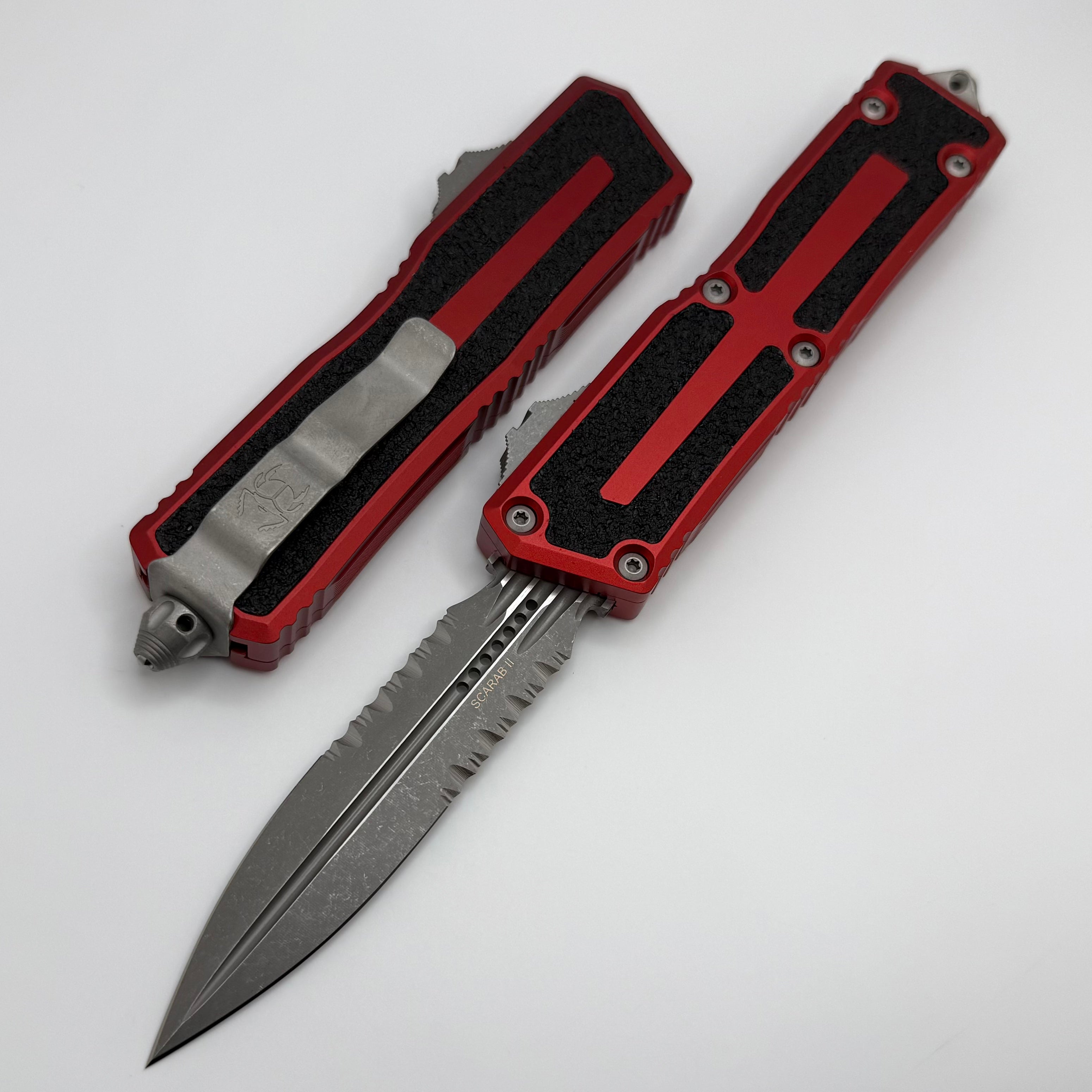 Microtech Scarab 2 Gen 3 D/E Apocalyptic Partial Serrated w/ Red Handl