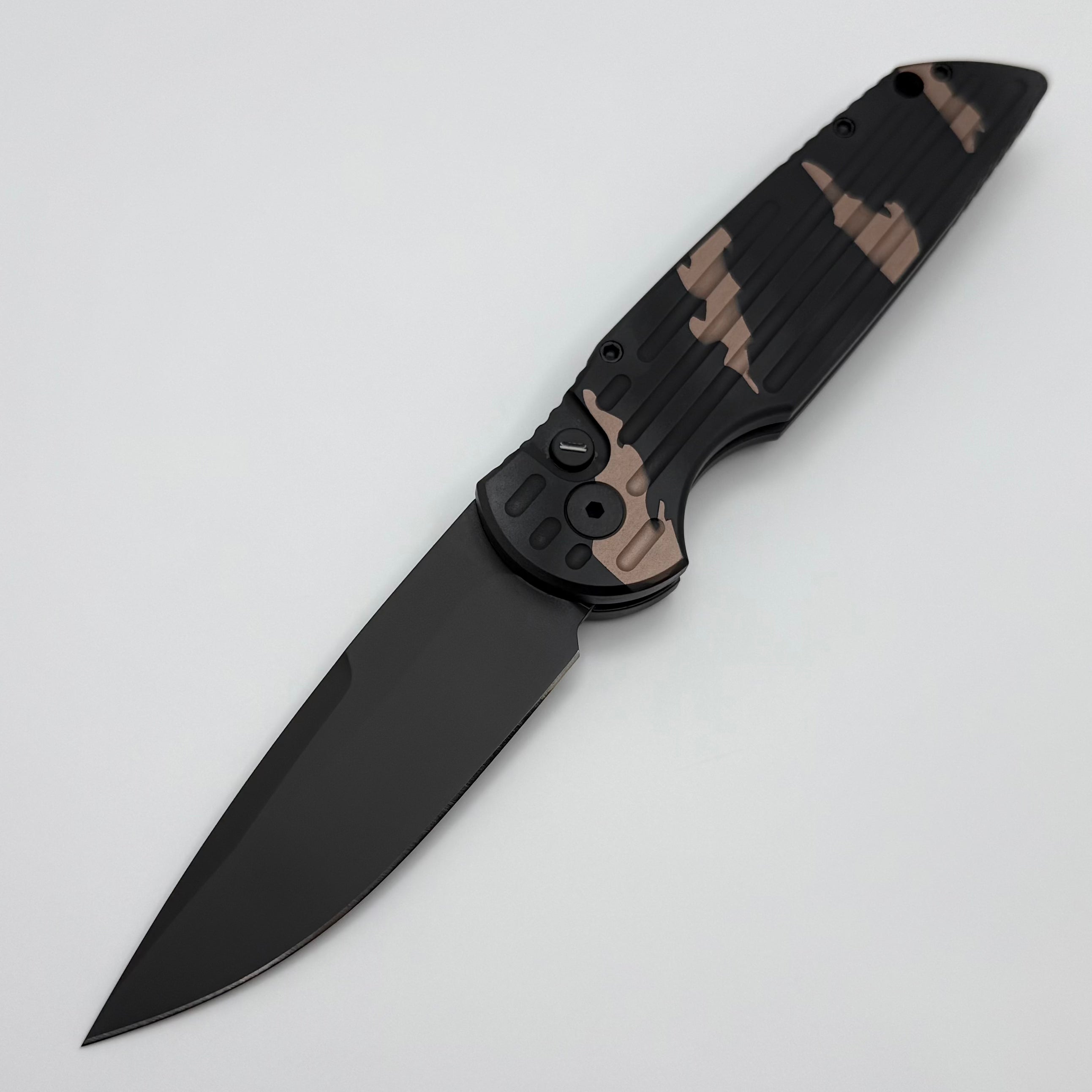 Pro-Tech TR-3 Sandstorm Operator w/ Black 154CM 2025 Blade TX TR-3 San