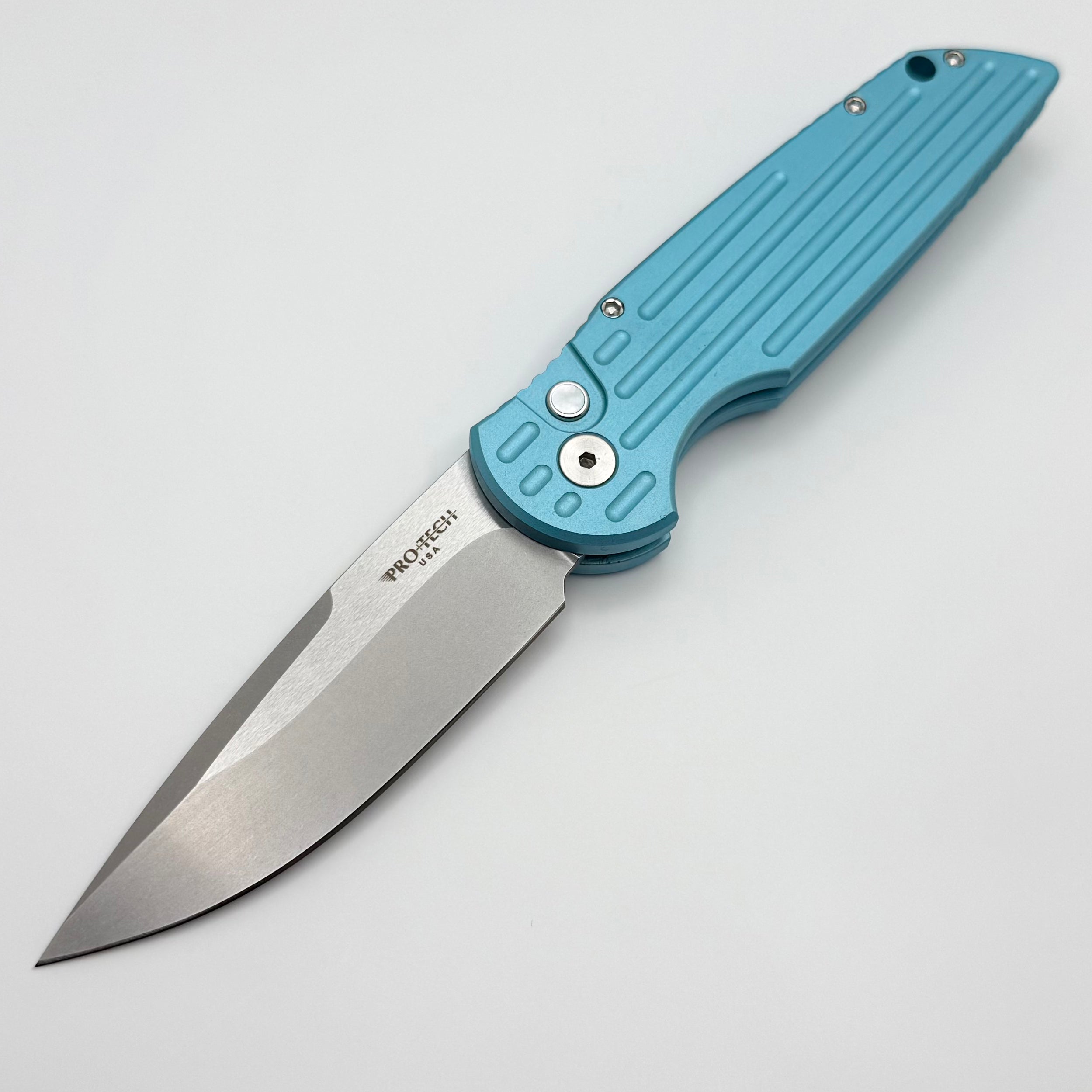 Pro-Tech TR-3 Tiffany Blue Aluminum w/ Pearl Button & Stonewash 154CM
