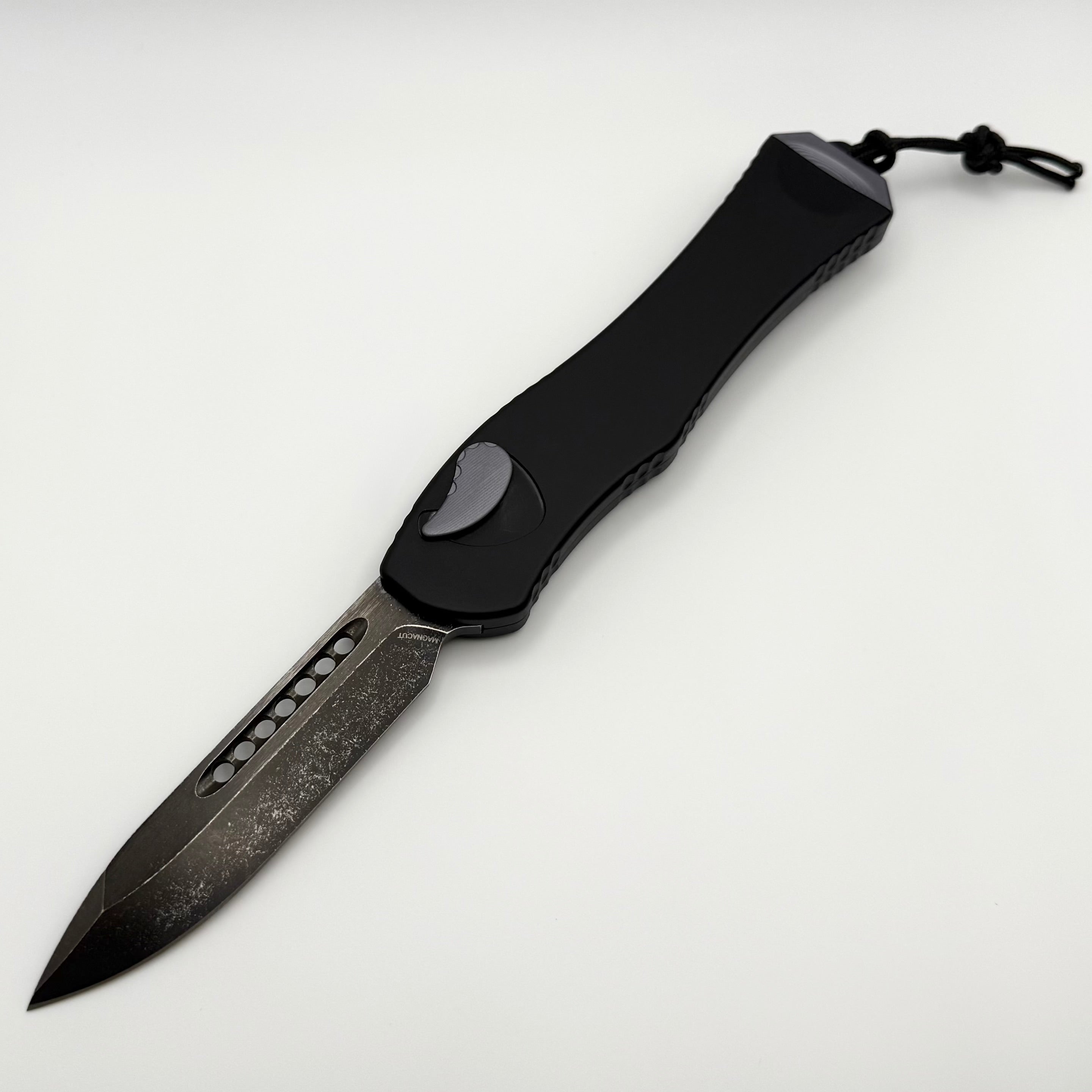 Heretic Hydra V4 Proof Run w/ Black Aluminum Handle & Battleworn DLC S