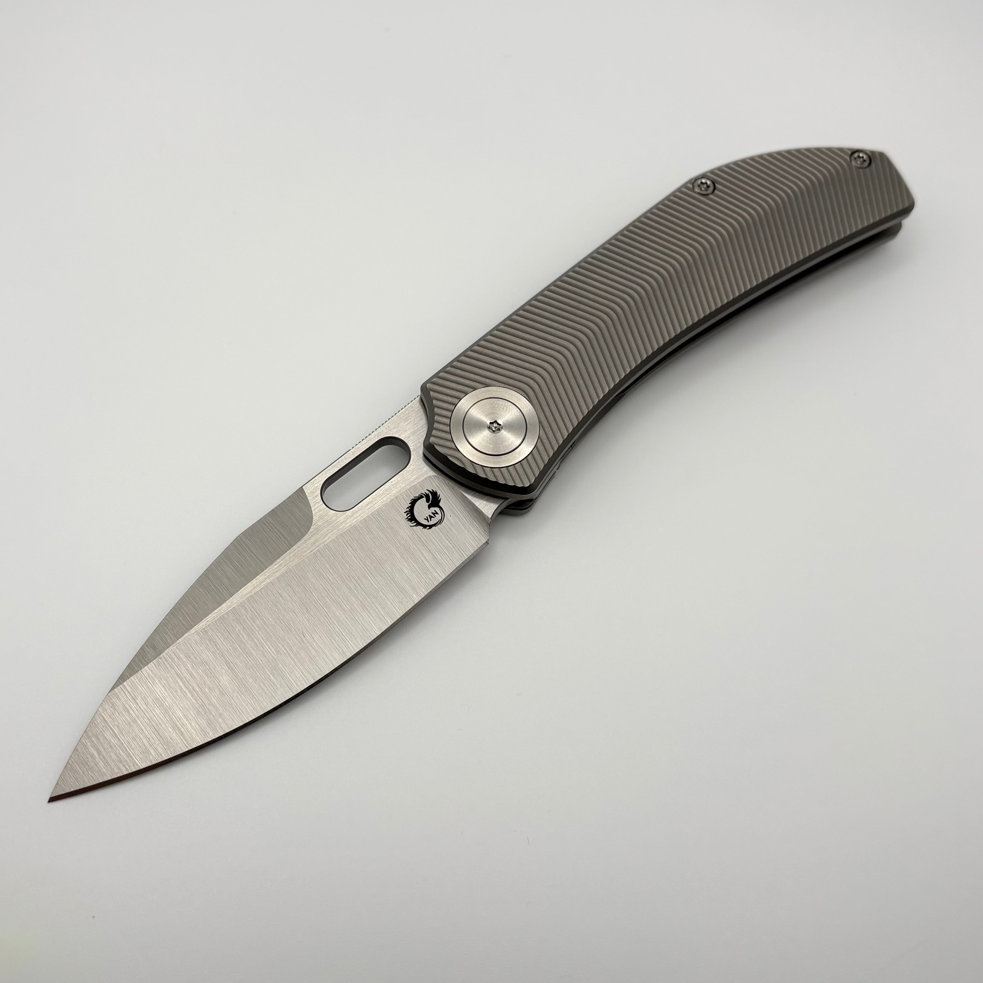 Pre-Owned Yan Knives Chevron - Titanium Handles & MagnaCut