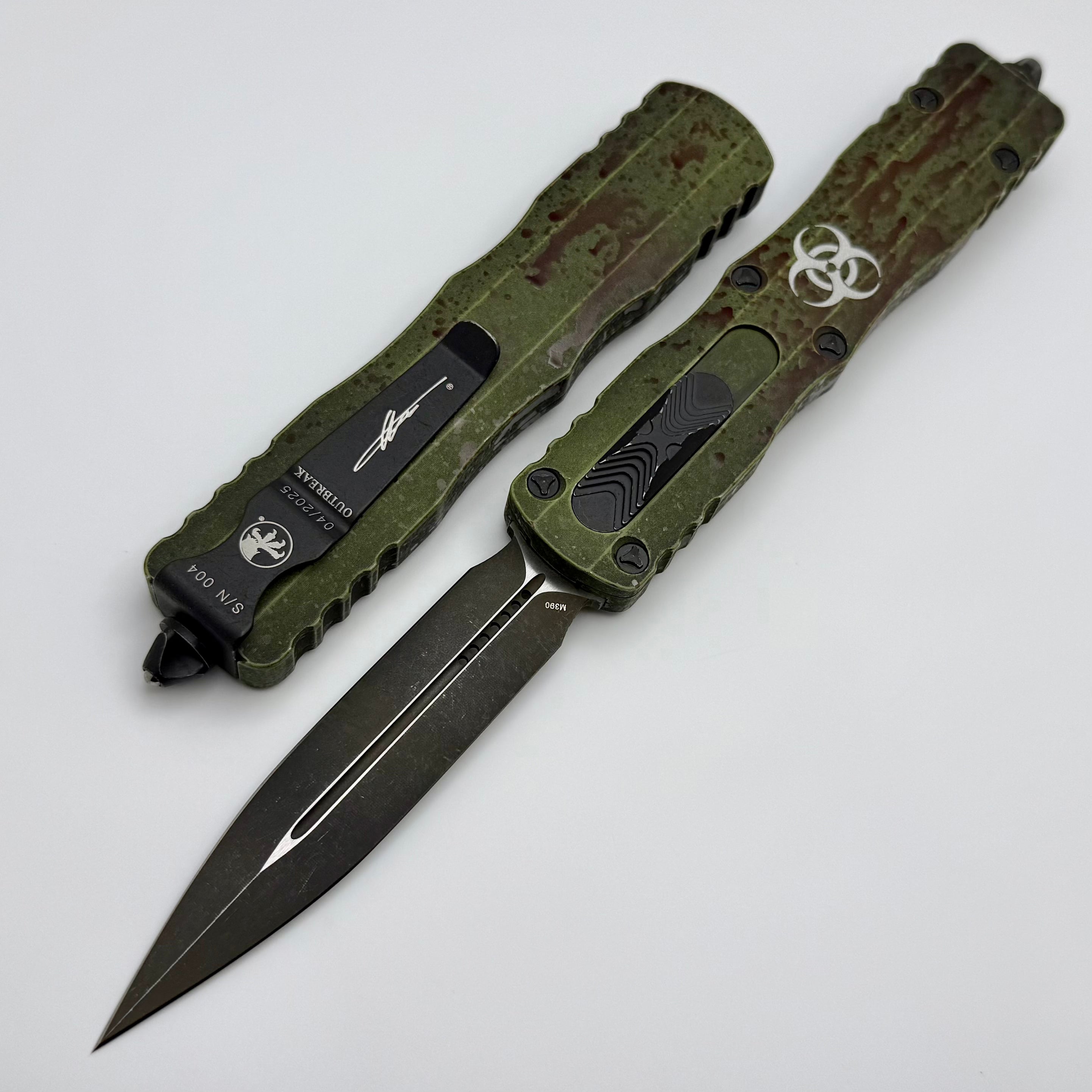Microtech Dirac Delta D/E Outbreak Deep Engraved Signature Series 227-