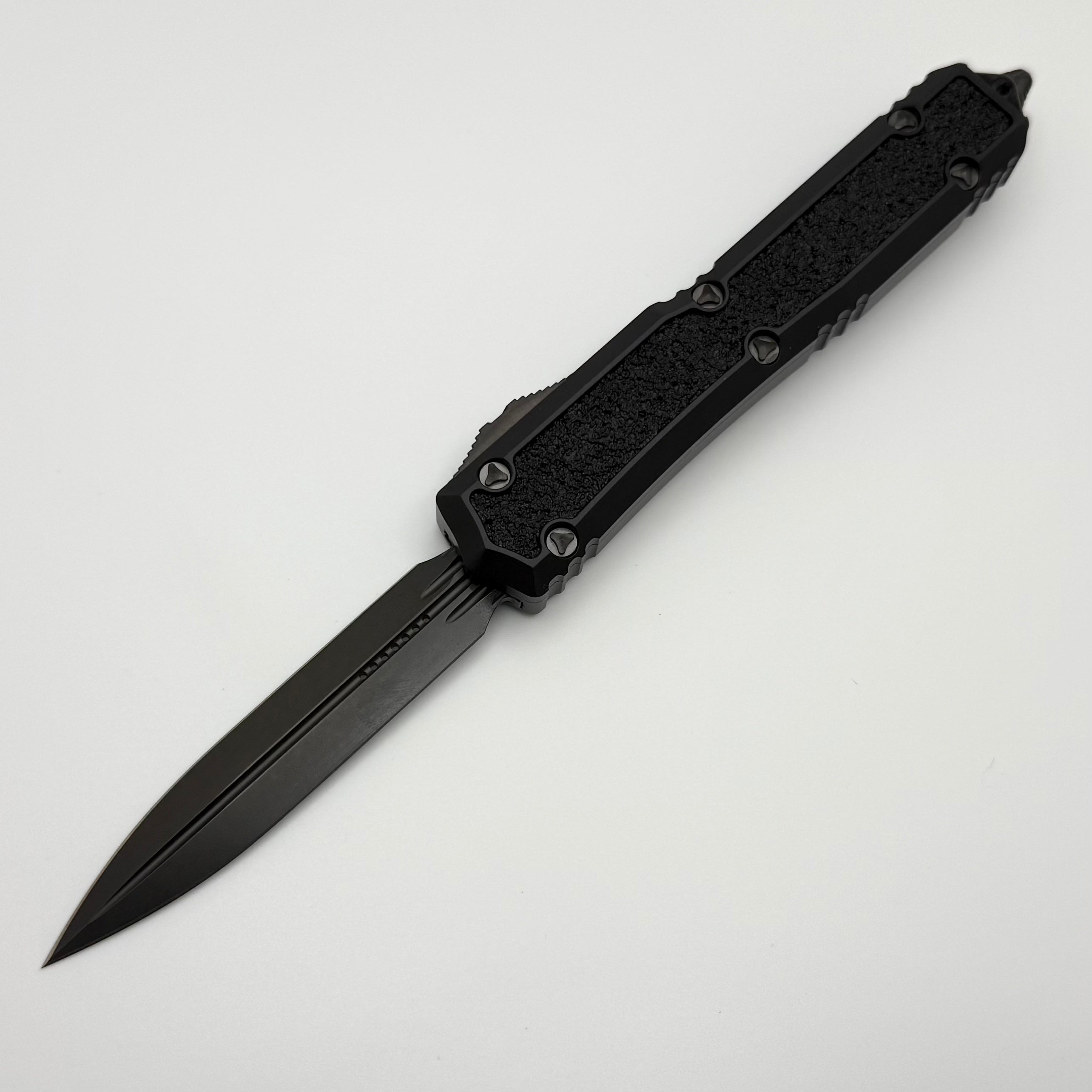 Microtech Makora DLC Standard w/ DLC Hardware & Deep Engraving Full Se
