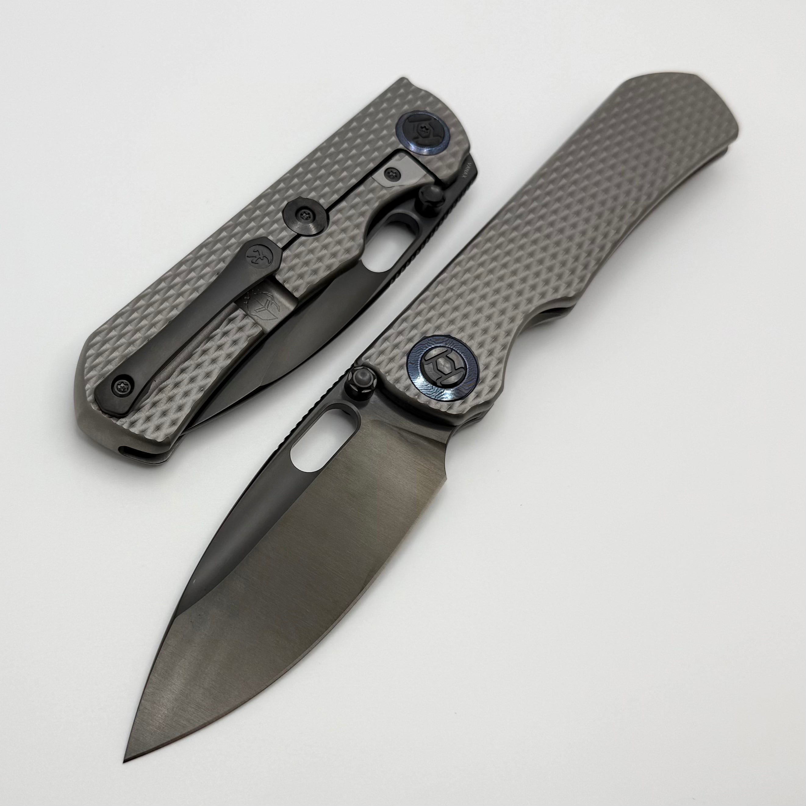 Kunwu & Metal Complex Excalibur Textured Titanium Handles w/ DLC Vanax
