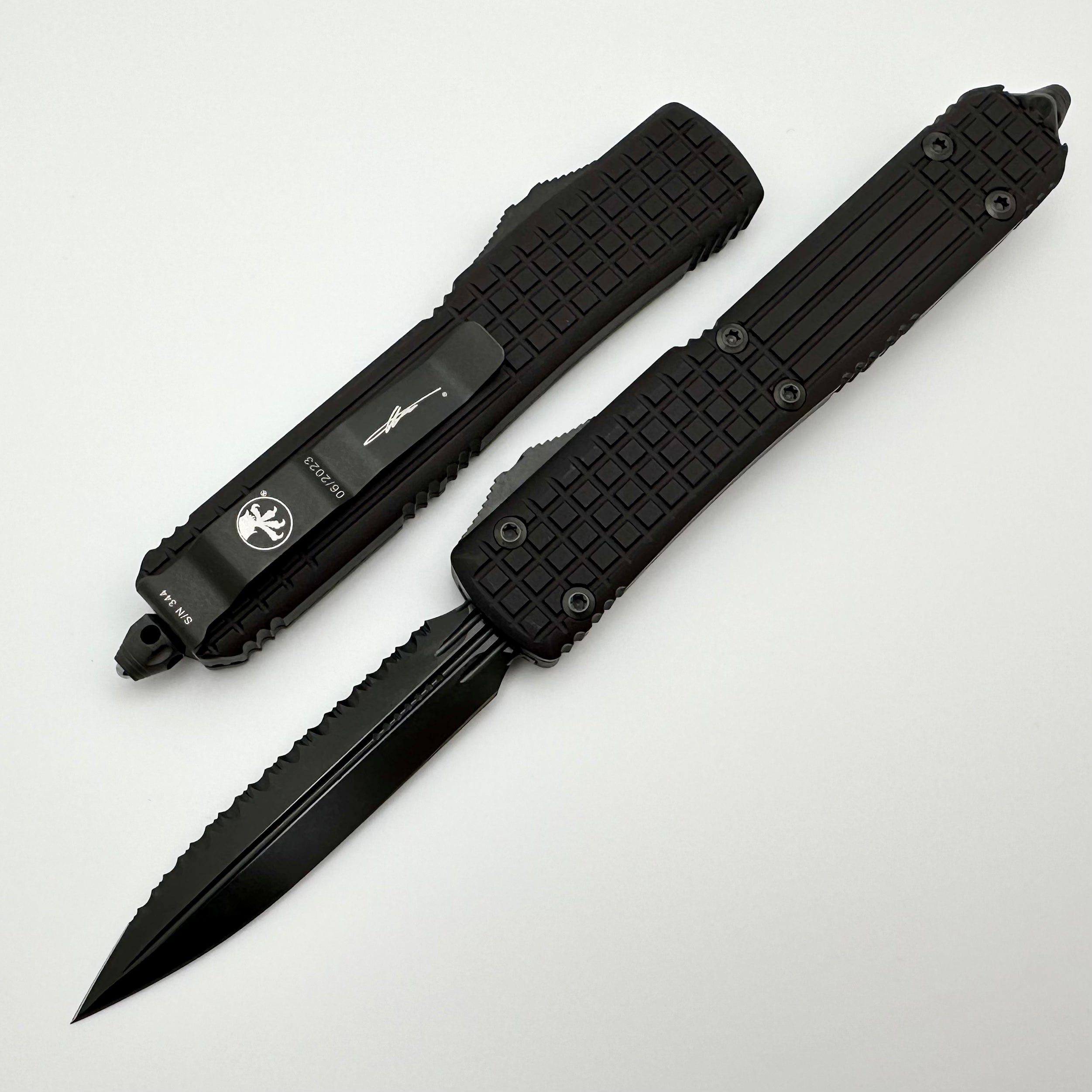 Microtech Ultratech Delta Frag Fluted Double Edge Full Serrated DLC w/