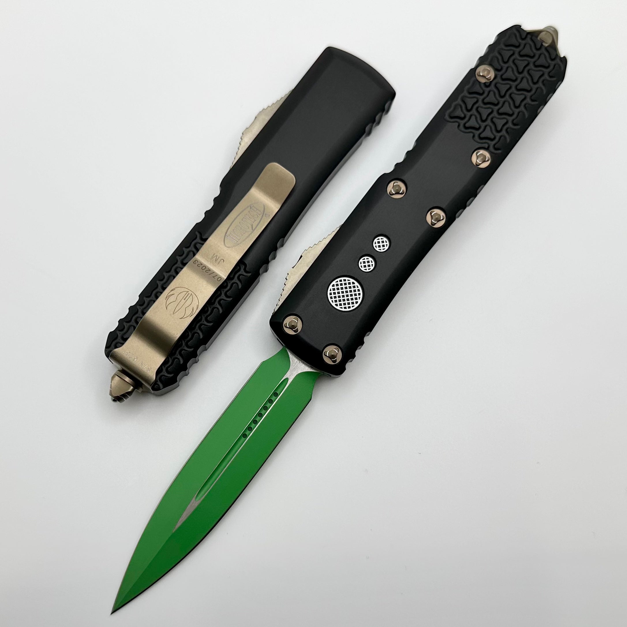 Microtech UTX-85 Jedi Master Green M390 w/ Black Chassis and Bronze Ha