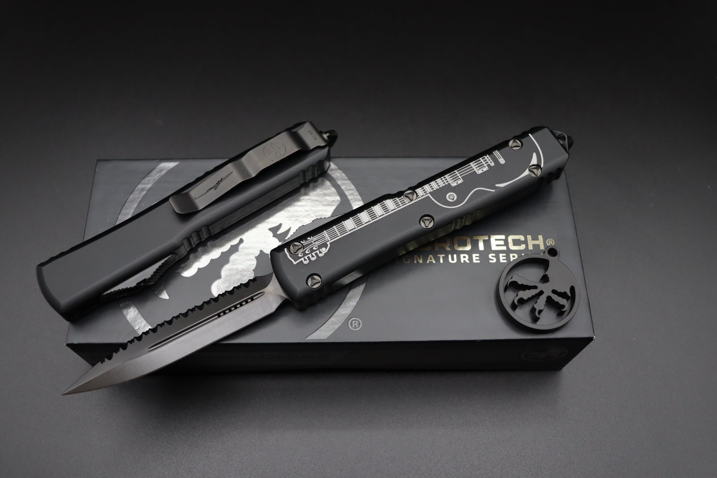 Microtech Ultratech Signature Series NCKS Exclusive D/E DLC Full Serra