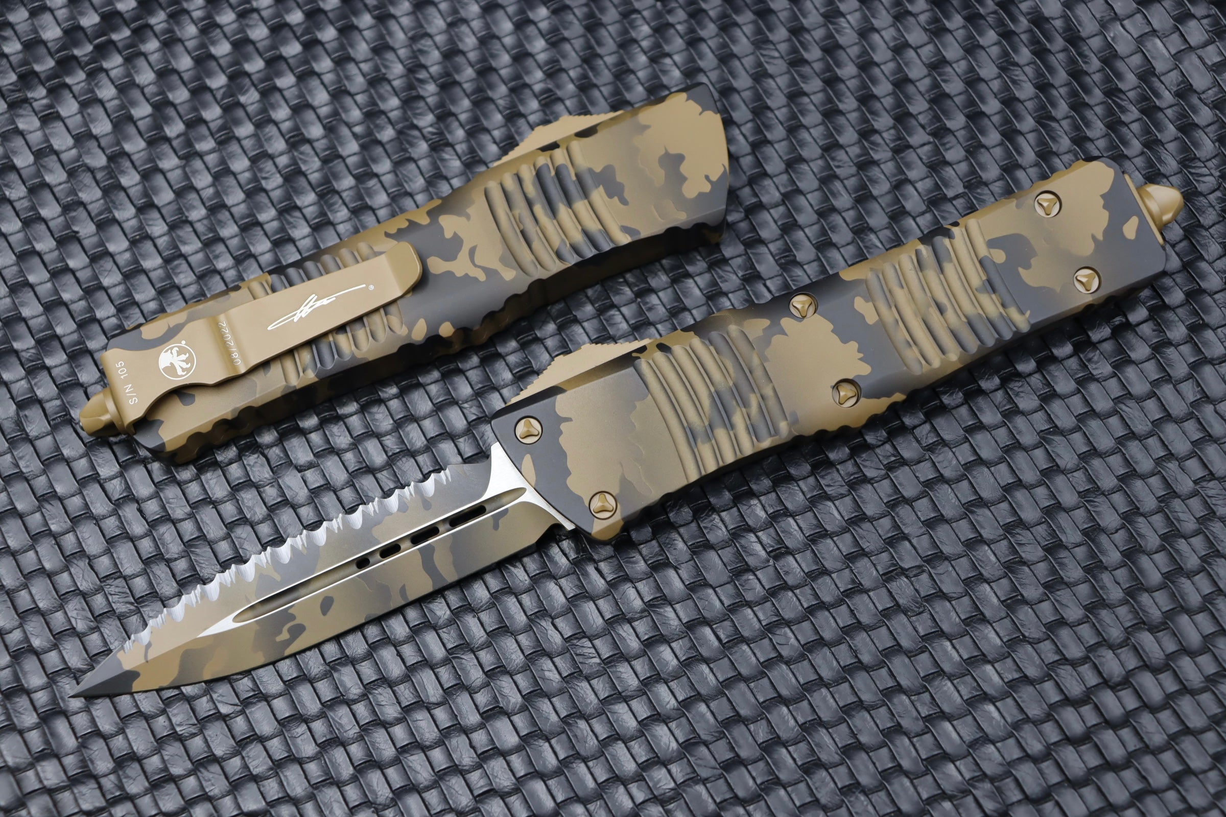 Microtech Combat Troodon Coyote Camo w/ Double Edge Full Serrated Camo